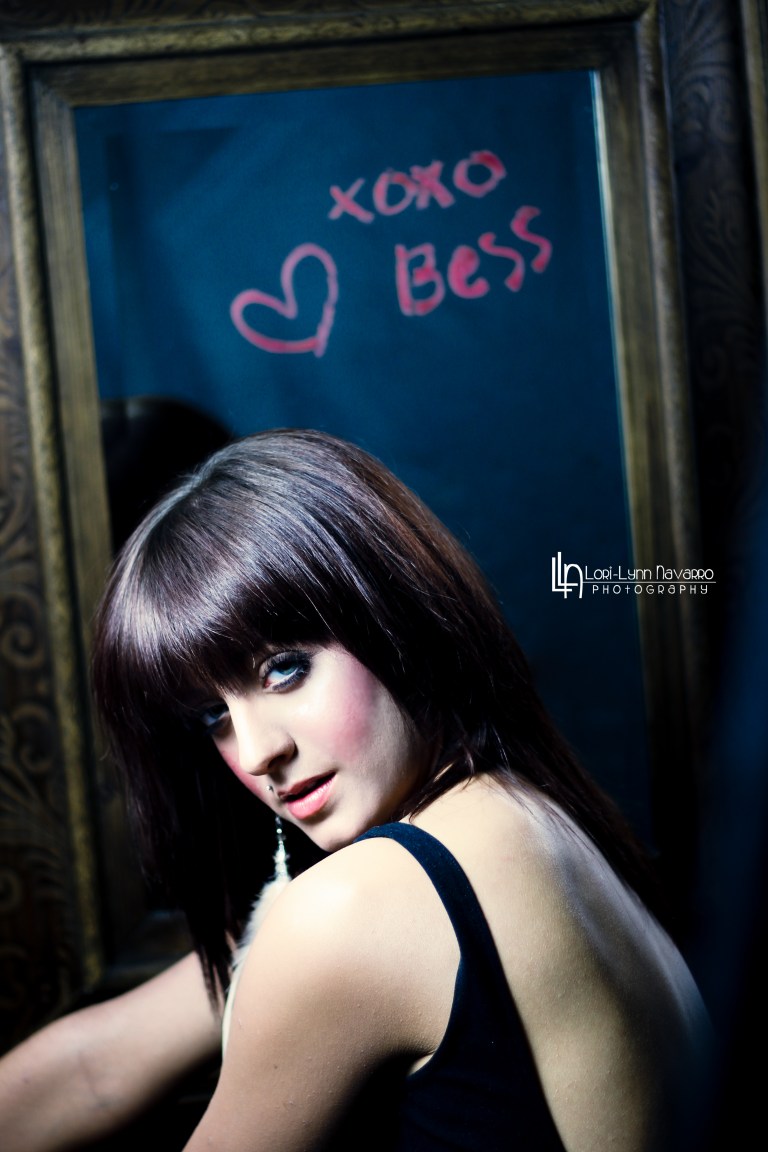 Studio Artist Session with Bess | Lori-Lynn Navarro Photography