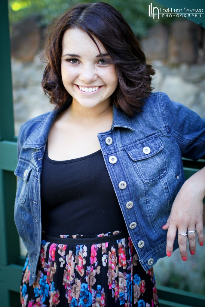 Senior Portraits with Alyssa | Lori-Lynn Navarro Photography